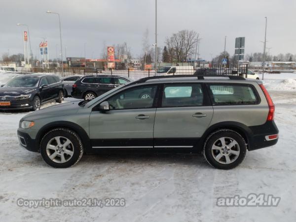 Grey Volvo XC70 2007 in Tartu, with an engine capacity of 2.40 L and mileage of 293 thousand km for 6490 €, photo 7 on AUTOMOTO.COM.LV