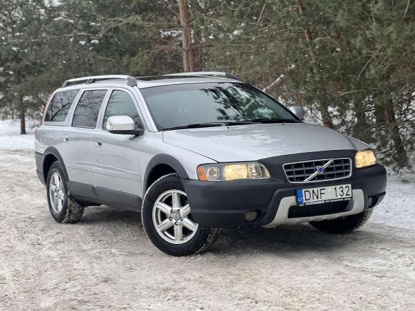 Pelēks Volvo XC70 2007 Viļņa, ar dzinēja tilpumu 2.52 L un nobraukumu 152 tūkst. km par 2850 €, foto 1 vietnē AUTOMOTO.COM.LV
