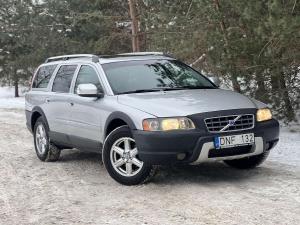 Grey Volvo XC70 2007 in Vilnius, with an engine capacity of 2.52 L and mileage of 152 thousand km for 2850 €, photo  on AUTOMOTO.COM.LV