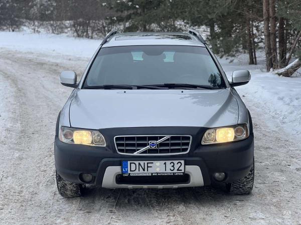 Pelēks Volvo XC70 2007 Viļņa, ar dzinēja tilpumu 2.52 L un nobraukumu 152 tūkst. km par 2850 €, foto 3 vietnē AUTOMOTO.COM.LV