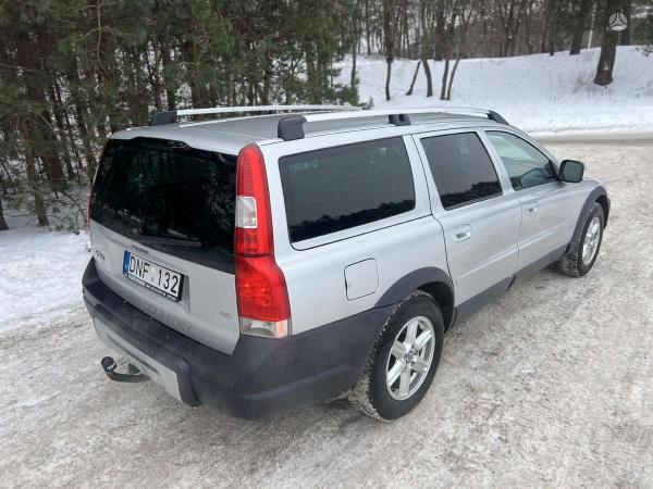 Pelēks Volvo XC70 2007 Viļņa, ar dzinēja tilpumu 2.52 L un nobraukumu 152 tūkst. km par 2850 €, foto 5 vietnē AUTOMOTO.COM.LV
