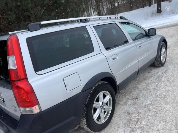 Pelēks Volvo XC70 2007 Viļņa, ar dzinēja tilpumu 2.52 L un nobraukumu 152 tūkst. km par 2850 €, foto 6 vietnē AUTOMOTO.COM.LV