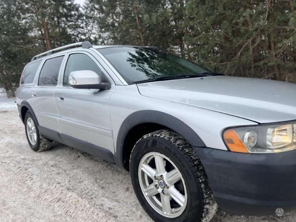 Pelēks Volvo XC70 2007 Viļņa, ar dzinēja tilpumu 2.52 L un nobraukumu 152 tūkst. km par 2850 €, foto 8 vietnē AUTOMOTO.COM.LV