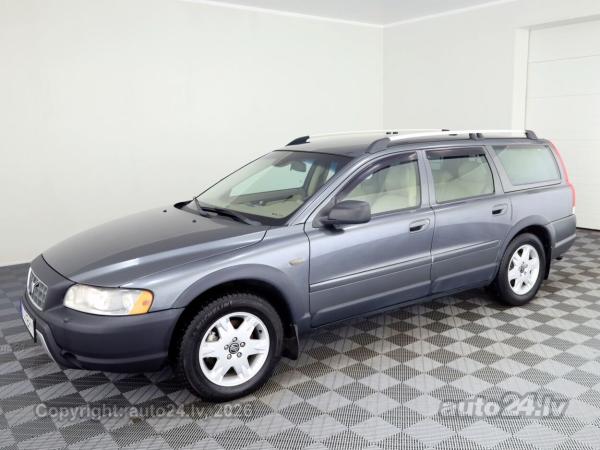 Pelēks Volvo XC70 2007 Tallina, ar dzinēja tilpumu 2.40 L un nobraukumu 366 tūkst. km par 2499 €, foto 2 vietnē AUTOMOTO.COM.LV