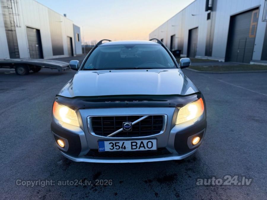 Grey Volvo XC70 2007 in Tallinn, with an engine capacity of 2.40 L and mileage of 322 thousand km for 4999 €, photo 8 on AUTOMOTO.COM.LV
