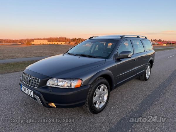 Pelēks Volvo XC70 2007 Tallina, ar dzinēja tilpumu 2.40 L un nobraukumu 343 tūkst. km par 6490 €, foto 3 vietnē AUTOMOTO.COM.LV