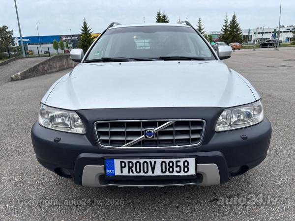 Grey Volvo XC70 2007 in Paide, with an engine capacity of 2.40 L and mileage of 483 thousand km for 3990 €, photo 2 on AUTOMOTO.COM.LV