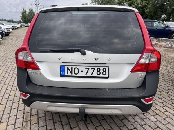 Pelēks Volvo XC70 2007 Talsi, ar dzinēja tilpumu 2.40 L un nobraukumu 340 tūkst. km par 5370 €, foto 4 vietnē AUTOMOTO.COM.LV