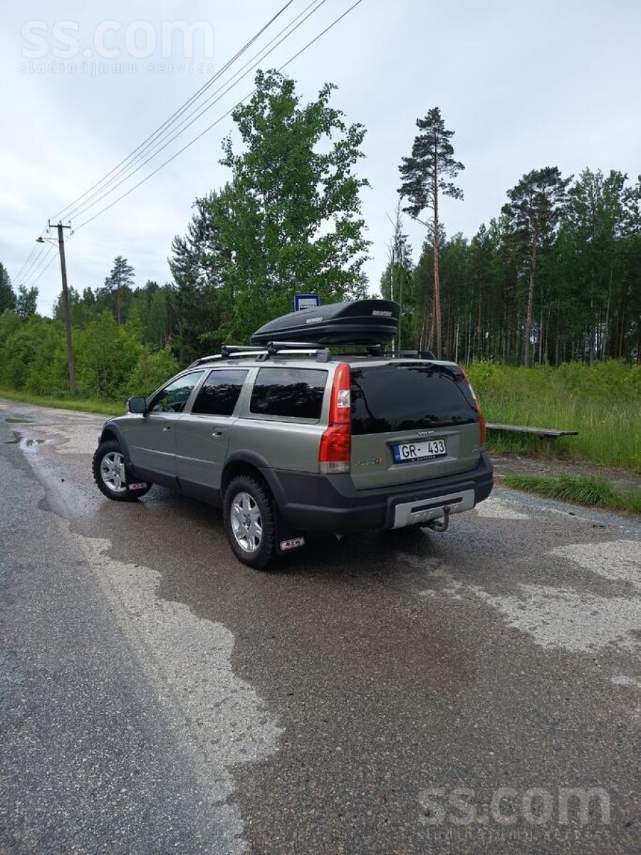 Grey Volvo XC70 2007 in Riga, with an engine capacity of 2.40 L and mileage of 336 thousand km for 5995 €, photo 5 on AUTOMOTO.COM.LV