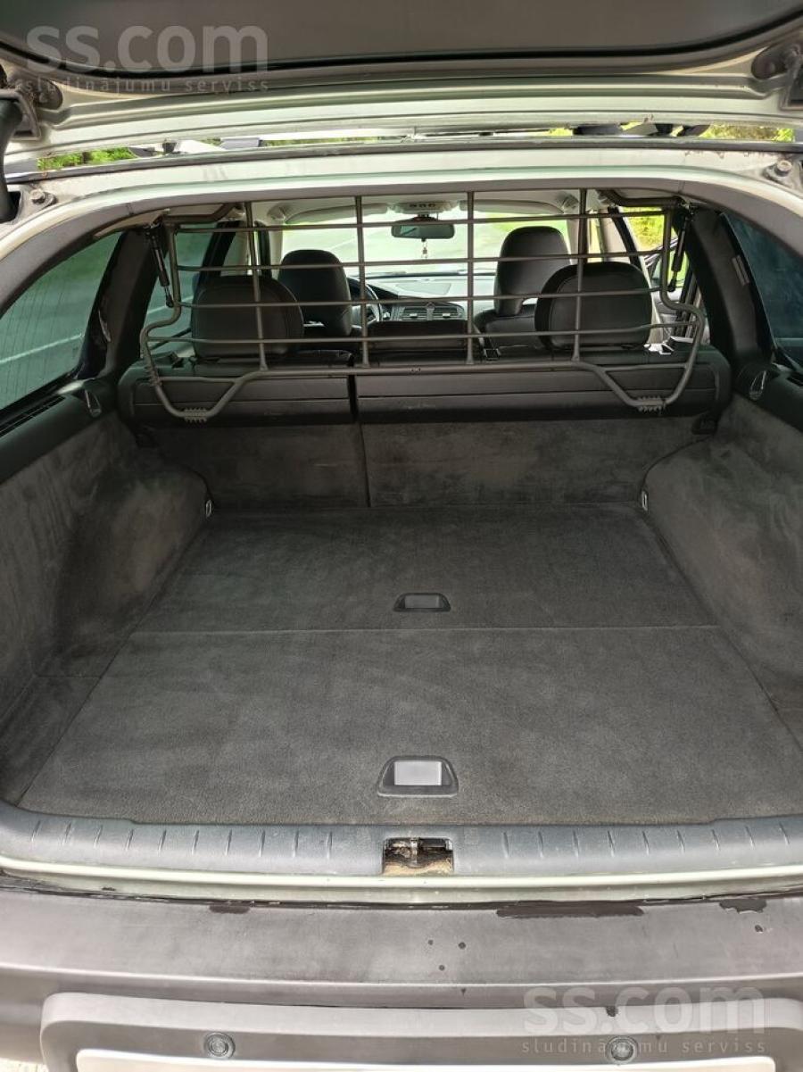 Grey Volvo XC70 2007 in Riga, with an engine capacity of 2.40 L and mileage of 336 thousand km for 5995 €, photo 12 on AUTOMOTO.COM.LV