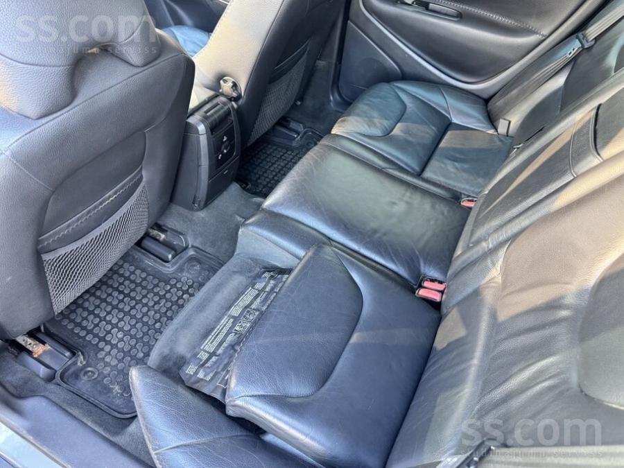 Pelēks Volvo XC70 2007 Rīga, ar dzinēja tilpumu 2.40 L un nobraukumu 477 tūkst. km par 3400 €, foto 7 vietnē AUTOMOTO.COM.LV