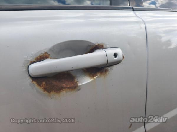Pelēks Volvo XC70 2007 Saue, ar dzinēja tilpumu 2.40 L un nobraukumu 665 tūkst. km par 3000 €, foto 3 vietnē AUTOMOTO.COM.LV