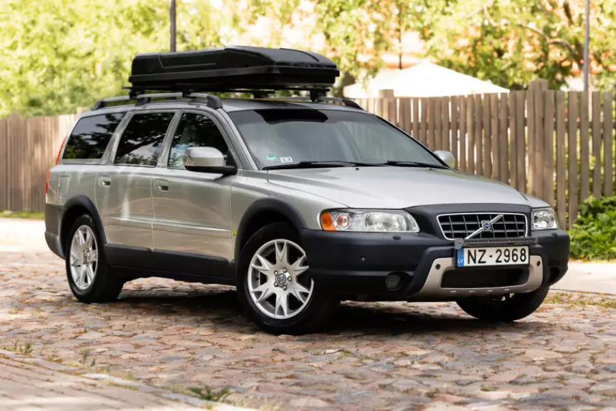 Pelēks Volvo XC70 2007 Jelgava, ar dzinēja tilpumu 2.40 L un nobraukumu 275 tūkst. km par 3500 €, foto 1 vietnē AUTOMOTO.COM.LV