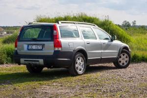 Grey Volvo XC70 2007 in Riga, with an engine capacity of 2.40 L and mileage of 400 thousand km for 5295 €, photo 5 on AUTOMOTO.COM.LV