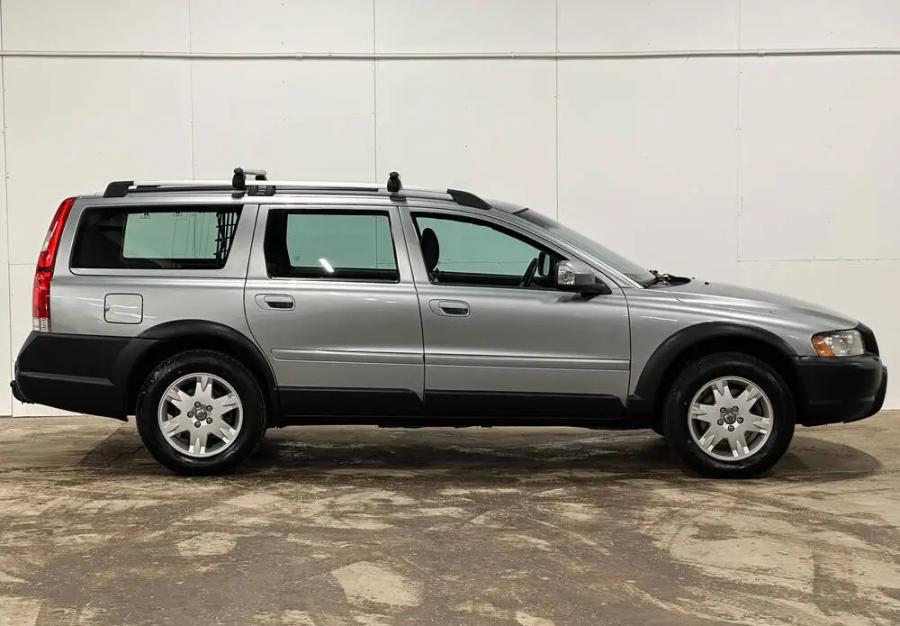 Серый Вольво ХС70 2007 в Юрмала, объемом двигателя 2.40 л и пробегом 399 тыс. км за 5395 €, фото 15 на AUTOMOTO.COM.LV