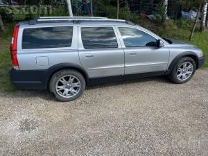 Pelēks Volvo XC70 2007 Rīga, ar dzinēja tilpumu 2.40 L un nobraukumu 346 tūkst. km par 4000 €, foto 3 vietnē AUTOMOTO.COM.LV