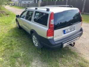 Pelēks Volvo XC70 2007 Rīga, ar dzinēja tilpumu 2.40 L un nobraukumu 346 tūkst. km par 4000 €, foto 4 vietnē AUTOMOTO.COM.LV
