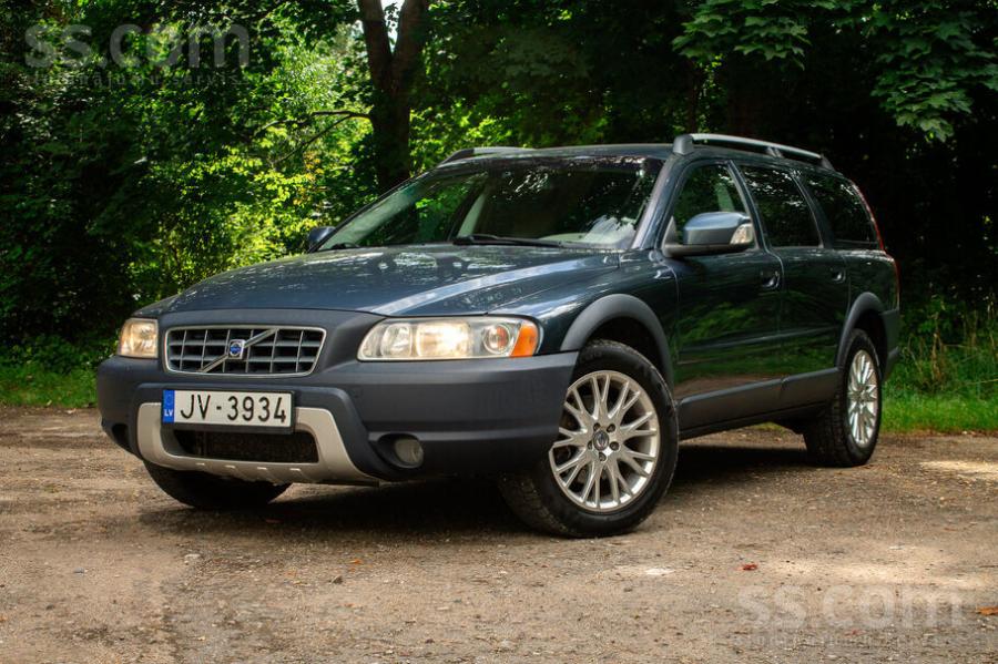Pelēks Volvo XC70 2007 Jelgava, ar dzinēja tilpumu 2.40 L un nobraukumu 356 tūkst. km par 3500 €, foto 4 vietnē AUTOMOTO.COM.LV
