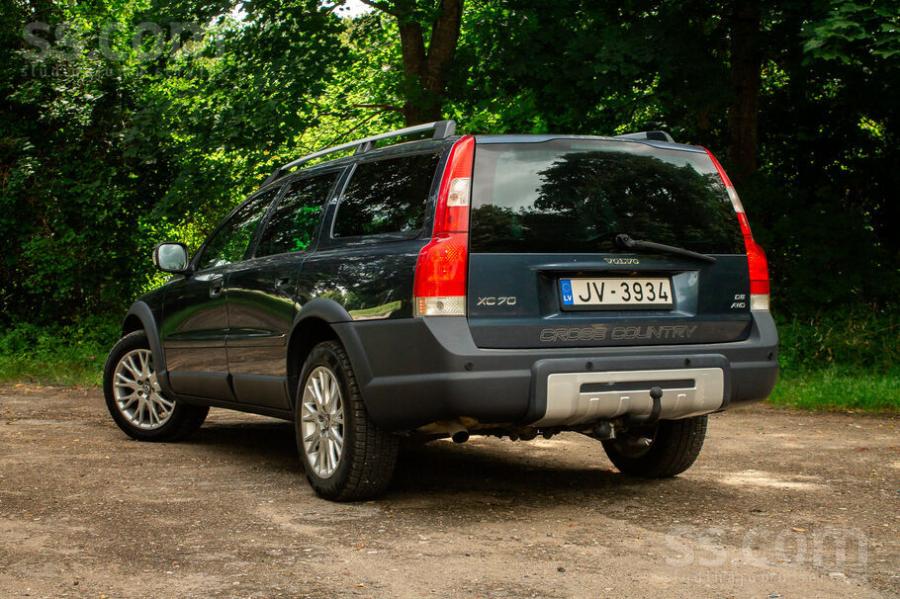 Pelēks Volvo XC70 2007 Jelgava, ar dzinēja tilpumu 2.40 L un nobraukumu 356 tūkst. km par 3500 €, foto 5 vietnē AUTOMOTO.COM.LV