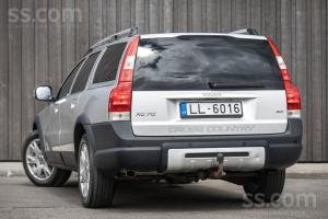 Grey Volvo XC70 2007 in Tukums, with an engine capacity of 2.40 L and mileage of 347 thousand km for 4770 €, photo 8 on AUTOMOTO.COM.LV