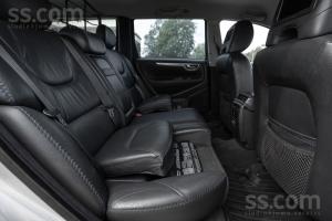 Grey Volvo XC70 2007 in Tukums, with an engine capacity of 2.40 L and mileage of 347 thousand km for 4770 €, photo 15 on AUTOMOTO.COM.LV