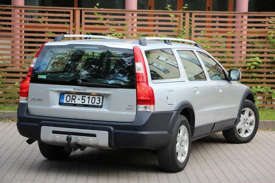 Pelēks Volvo XC70 2007 Mārupe, ar dzinēja tilpumu 2.40 L un nobraukumu 363 tūkst. km par 4950 €, foto 6 vietnē AUTOMOTO.COM.LV
