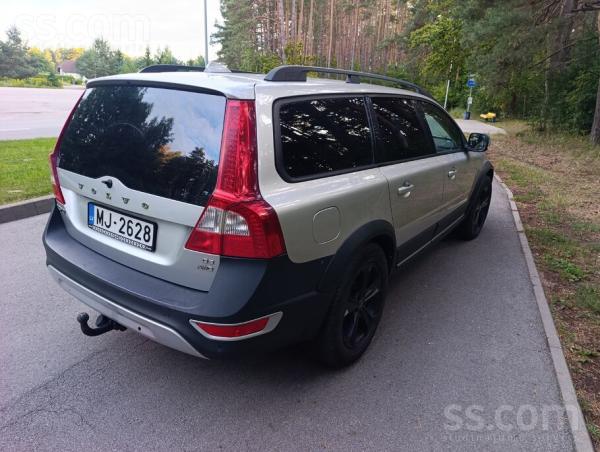 Grey Volvo XC70 2007 in Jurmala, with an engine capacity of 2.40 L and mileage of 386 thousand km for 4450 €, photo 4 on AUTOMOTO.COM.LV