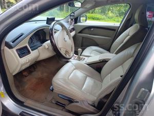Grey Volvo XC70 2007 in Jurmala, with an engine capacity of 2.40 L and mileage of 386 thousand km for 4450 €, photo 12 on AUTOMOTO.COM.LV