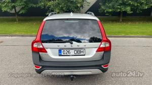 Pelēks Volvo XC70 2007 Pērnava, ar dzinēja tilpumu 2.40 L un nobraukumu 377 tūkst. km par 5800 €, foto 8 vietnē AUTOMOTO.COM.LV