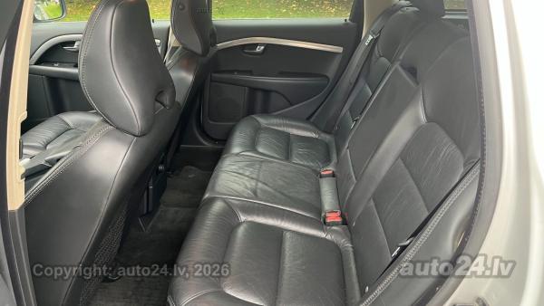 Вольво ХС70 2007 в Пярну на AUTOMOTO.COM.LV Серый Вольво ХС70 2007 в Пярну, объемом двигателя 2.40 л и пробегом 377 тыс. км за 5800 €, фото 11 на AUTOMOTO.COM.LV