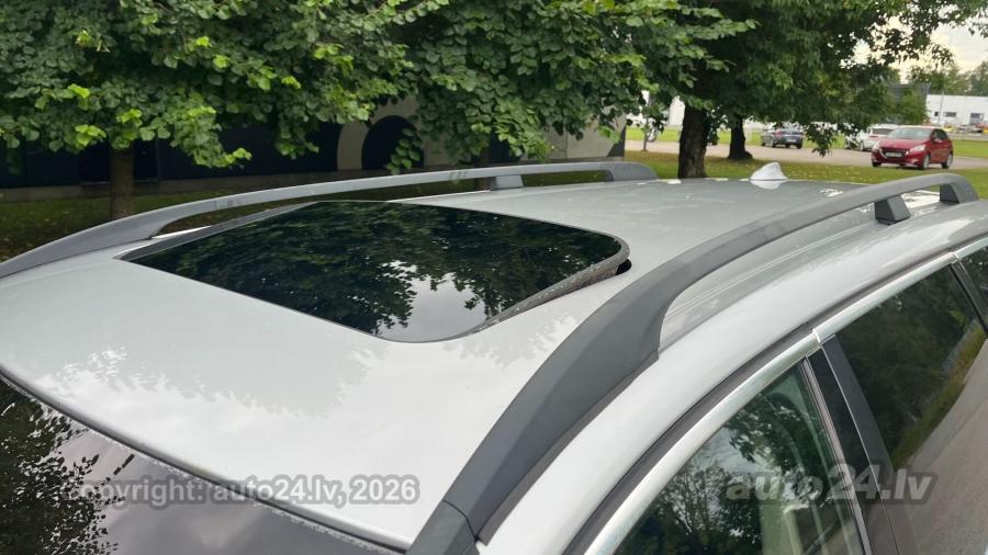 Pelēks Volvo XC70 2007 Pērnava, ar dzinēja tilpumu 2.40 L un nobraukumu 377 tūkst. km par 5800 €, foto 21 vietnē AUTOMOTO.COM.LV