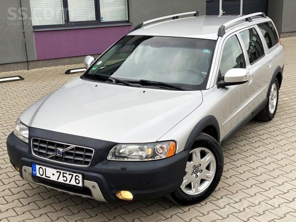 Grey Volvo XC70 2007 in Riga, with an engine capacity of 2.40 L and mileage of 442 thousand km for 4600 €, photo 5 on AUTOMOTO.COM.LV