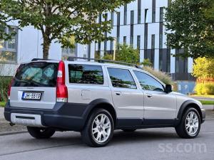 Pelēks Volvo XC70 2007 Rīga, ar dzinēja tilpumu 2.40 L un nobraukumu 371 tūkst. km par 4500 €, foto 4 vietnē AUTOMOTO.COM.LV