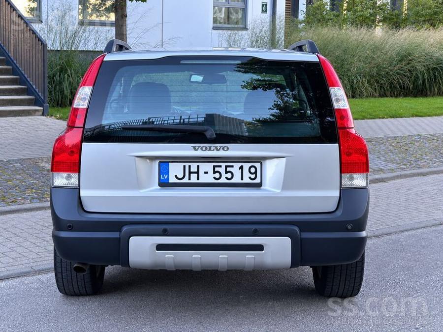 Pelēks Volvo XC70 2007 Rīga, ar dzinēja tilpumu 2.40 L un nobraukumu 371 tūkst. km par 4500 €, foto 11 vietnē AUTOMOTO.COM.LV