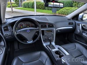 Pelēks Volvo XC70 2007 Rīga, ar dzinēja tilpumu 2.40 L un nobraukumu 371 tūkst. km par 4500 €, foto 12 vietnē AUTOMOTO.COM.LV