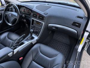 Pelēks Volvo XC70 2007 Rīga, ar dzinēja tilpumu 2.40 L un nobraukumu 371 tūkst. km par 4500 €, foto 17 vietnē AUTOMOTO.COM.LV