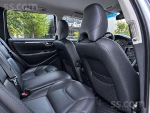 Pelēks Volvo XC70 2007 Rīga, ar dzinēja tilpumu 2.40 L un nobraukumu 371 tūkst. km par 4500 €, foto 19 vietnē AUTOMOTO.COM.LV