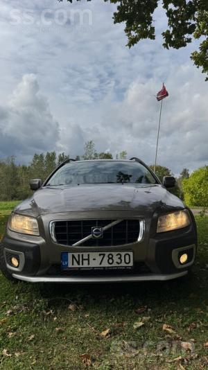 Grey Volvo XC70 2007 in Rezekne, with an engine capacity of 2.40 L and mileage of 0 thousand km for 3800 €, photo  on AUTOMOTO.COM.LV