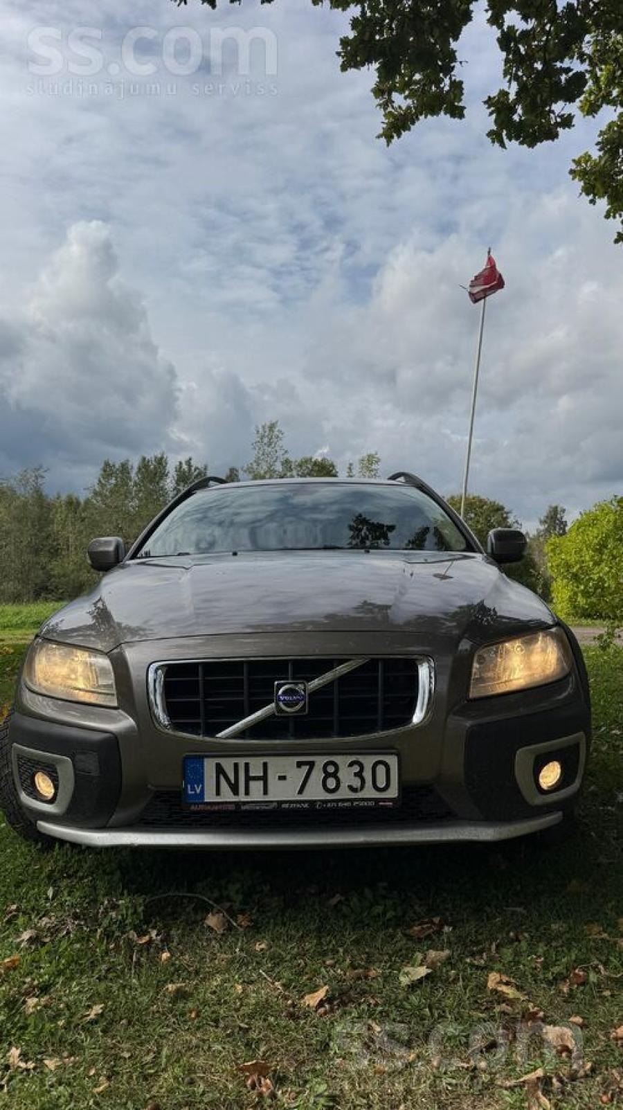 Pelēks Volvo XC70 2007 Rēzekne, ar dzinēja tilpumu 2.40 L un nobraukumu 0 tūkst. km par 3800 €, foto 1 vietnē AUTOMOTO.COM.LV