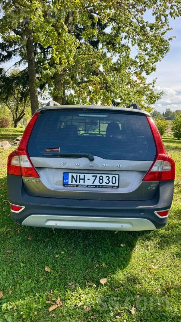 Pelēks Volvo XC70 2007 Rēzekne, ar dzinēja tilpumu 2.40 L un nobraukumu 0 tūkst. km par 3800 €, foto 3 vietnē AUTOMOTO.COM.LV