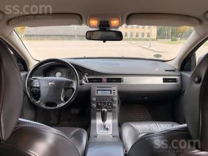 Pelēks Volvo XC70 2007 Cēsis, ar dzinēja tilpumu 2.40 L un nobraukumu 359 tūkst. km par 6200 €, foto 5 vietnē AUTOMOTO.COM.LV