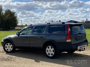Pelēks Volvo XC70 2007 Rīga, ar dzinēja tilpumu 2.40 L un nobraukumu 320 tūkst. km par 4250 €, foto 6 vietnē AUTOMOTO.COM.LV