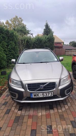 Pelēks Volvo XC70 2007 Rīga, ar dzinēja tilpumu 2.40 L un nobraukumu 278 tūkst. km par 5700 €, foto 1 vietnē AUTOMOTO.COM.LV