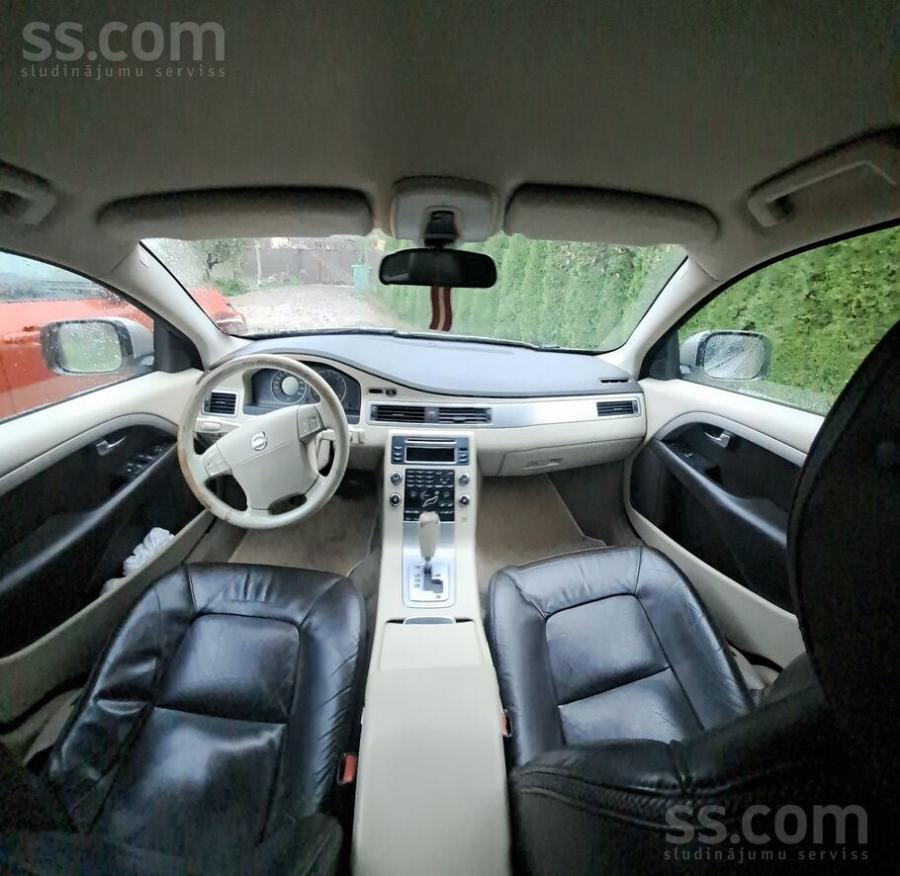 Pelēks Volvo XC70 2007 Rīga, ar dzinēja tilpumu 2.40 L un nobraukumu 278 tūkst. km par 5700 €, foto 6 vietnē AUTOMOTO.COM.LV