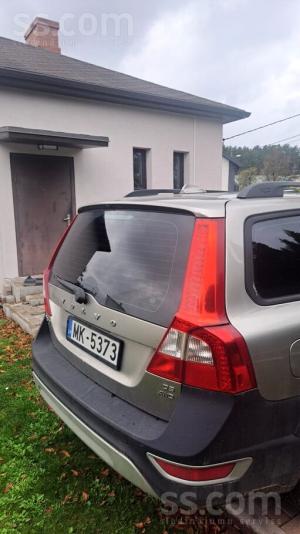 Pelēks Volvo XC70 2007 Rīga, ar dzinēja tilpumu 2.40 L un nobraukumu 278 tūkst. km par 5700 €, foto 9 vietnē AUTOMOTO.COM.LV