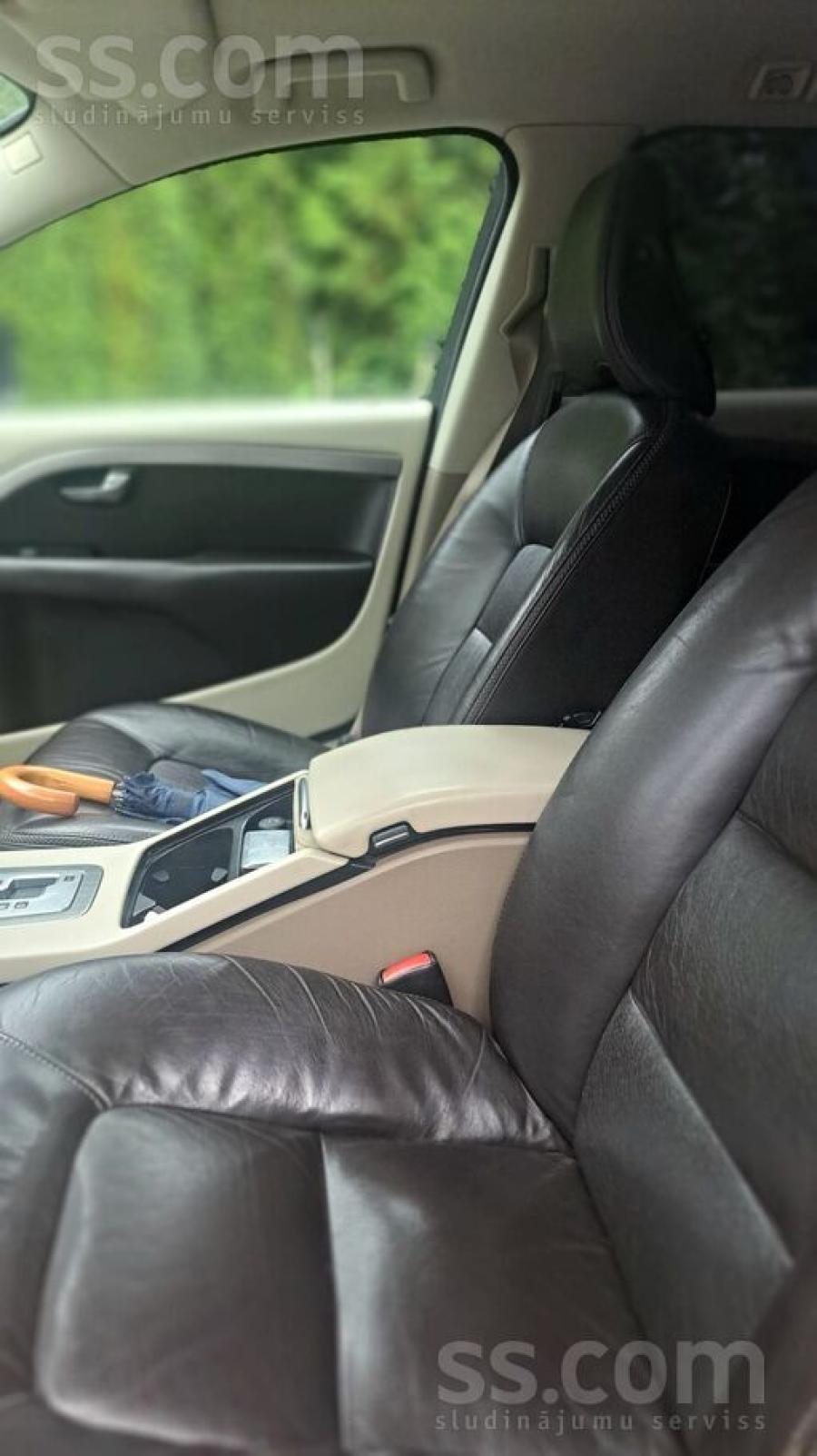 Pelēks Volvo XC70 2007 Rīga, ar dzinēja tilpumu 2.40 L un nobraukumu 278 tūkst. km par 5700 €, foto 11 vietnē AUTOMOTO.COM.LV