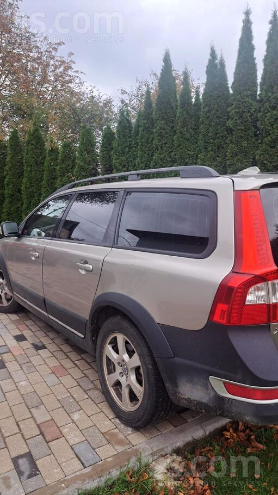 Pelēks Volvo XC70 2007 Rīga, ar dzinēja tilpumu 2.40 L un nobraukumu 278 tūkst. km par 5700 €, foto 13 vietnē AUTOMOTO.COM.LV