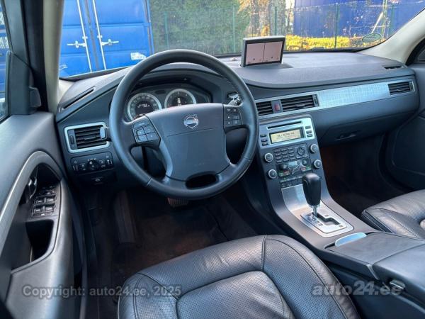 Серый Вольво ХС70 2008 в Пайде, объемом двигателя 2.40 л и пробегом 312 тыс. км за 7890 €, фото 11 на AUTOMOTO.COM.LV