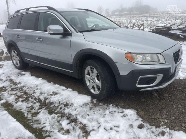 Pelēks Volvo XC70 2008 Viļņa, ar dzinēja tilpumu 2.40 L un nobraukumu 330 tūkst. km par 4500 €, foto 5 vietnē AUTOMOTO.COM.LV