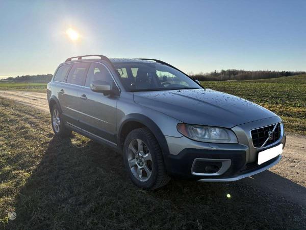 Pelēks Volvo XC70 2008 Kauņa, ar dzinēja tilpumu 2.40 L un nobraukumu 366 tūkst. km par 4400 €, foto 1 vietnē AUTOMOTO.COM.LV